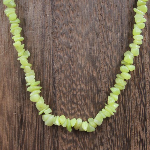 Jewelry | 18 Sterling Silver Light Green Stone Chip Necklace Vintage ...